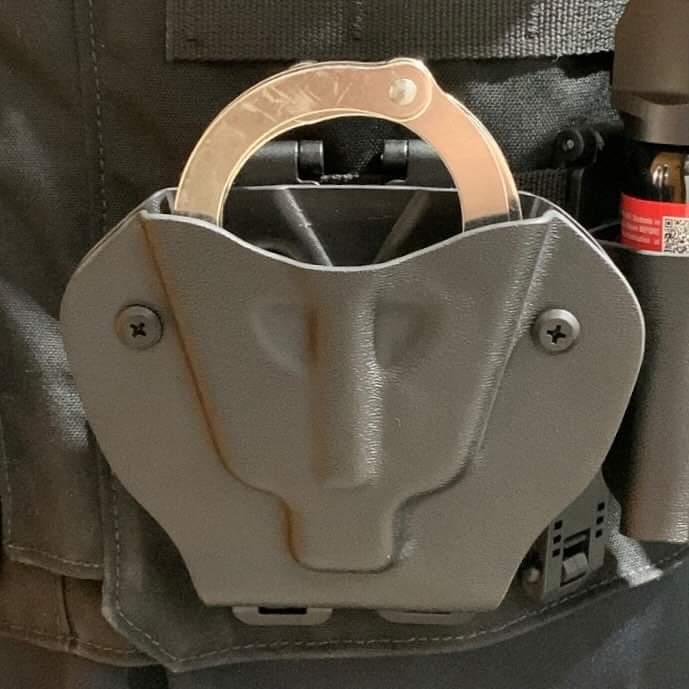 Handcuff Pouch- Smith & Wesson Chained – Grey Man Solutions